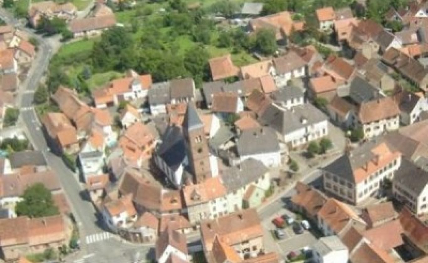 Site d'interprétation du Refuge fortifié - Parc naturel régional des ...